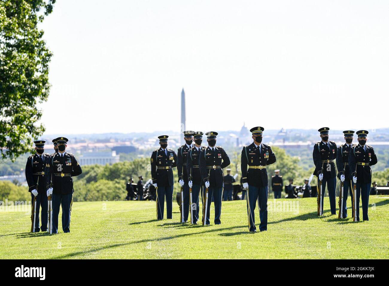 General sir mark carleton smith hi-res stock photography and images - Alamy