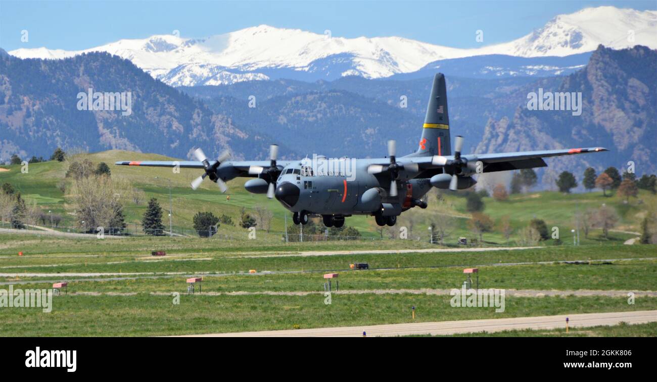 Modular aerial fire fighting system hi-res stock photography and images ...