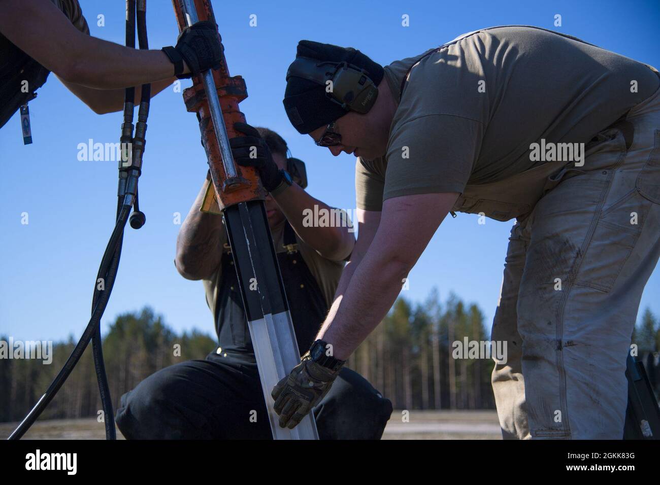 U.S. Air Force Airmen from the 435th Construction Training Squadron at ...