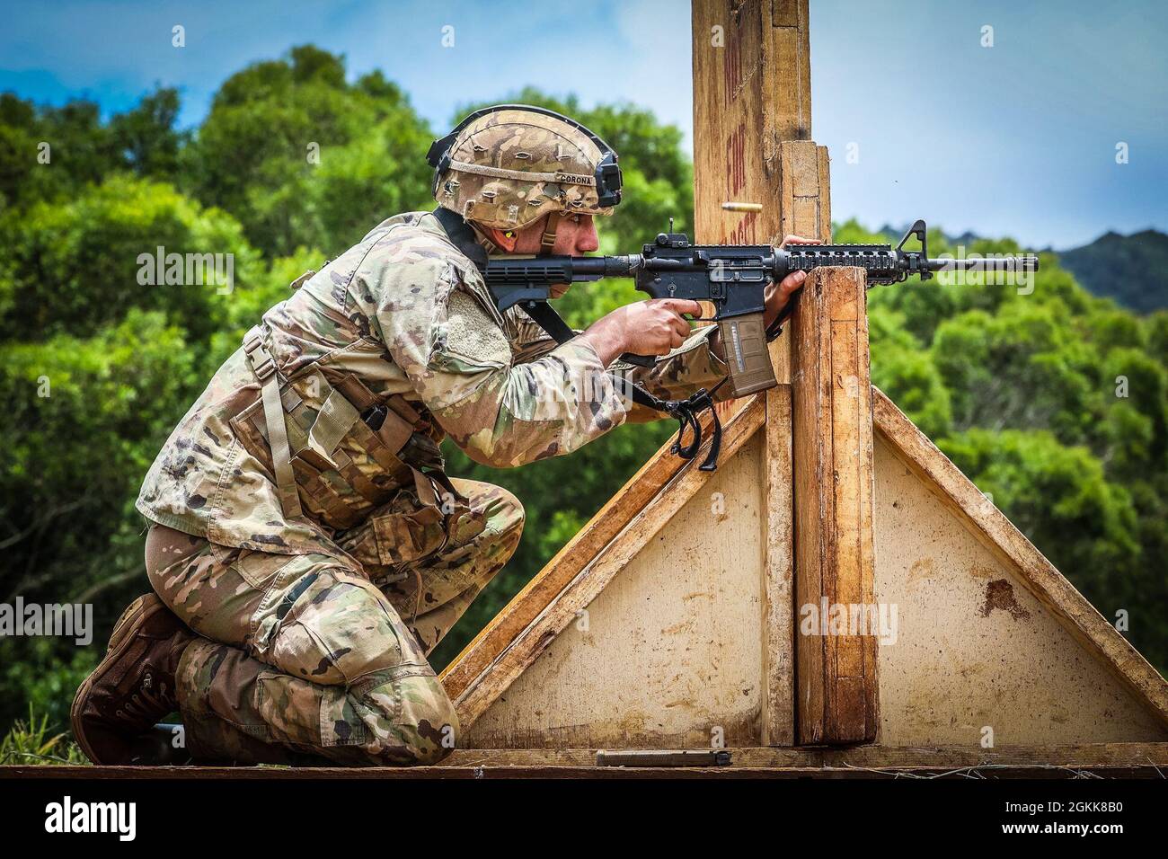 Schofield Barracks, HI — Soldiers assigned to 25th Infantry Division ...