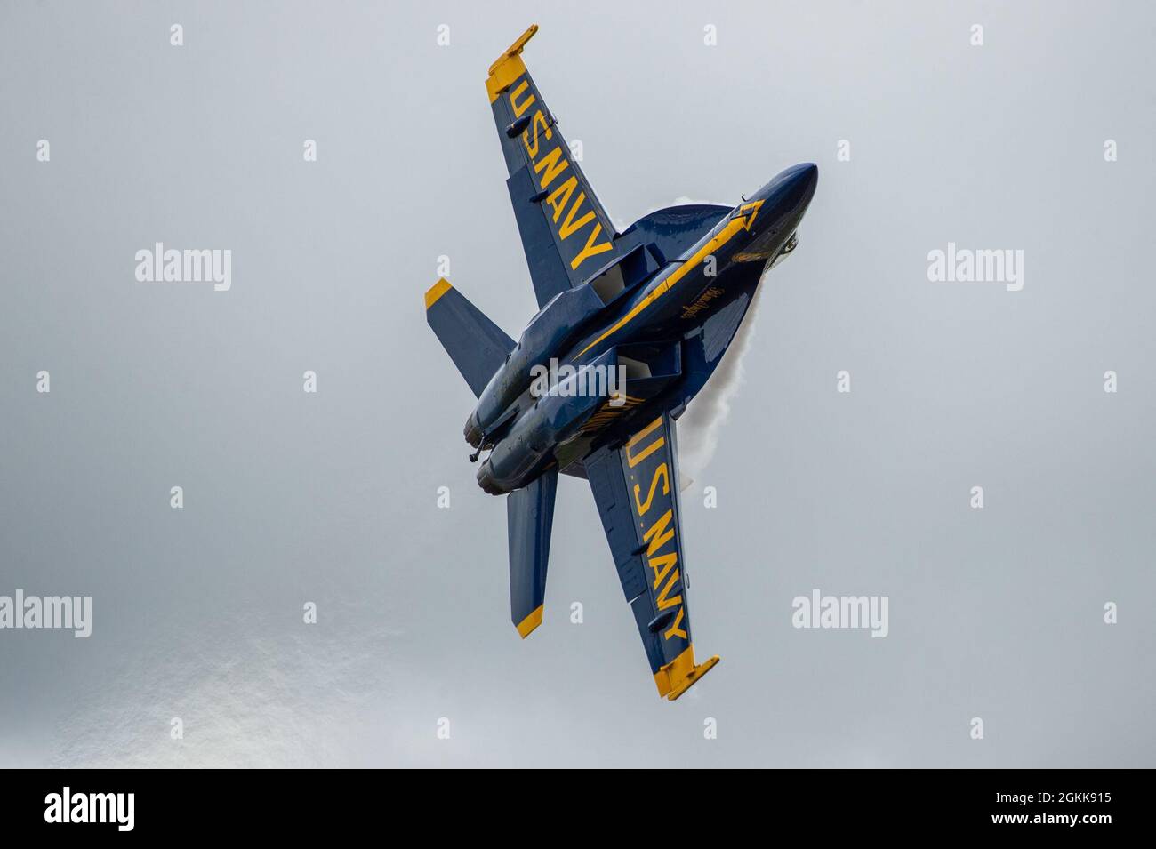 210513-N-TV337-1008 MELBOURNE, Fla. (May 13, 2021) Lead Solo pilot ...