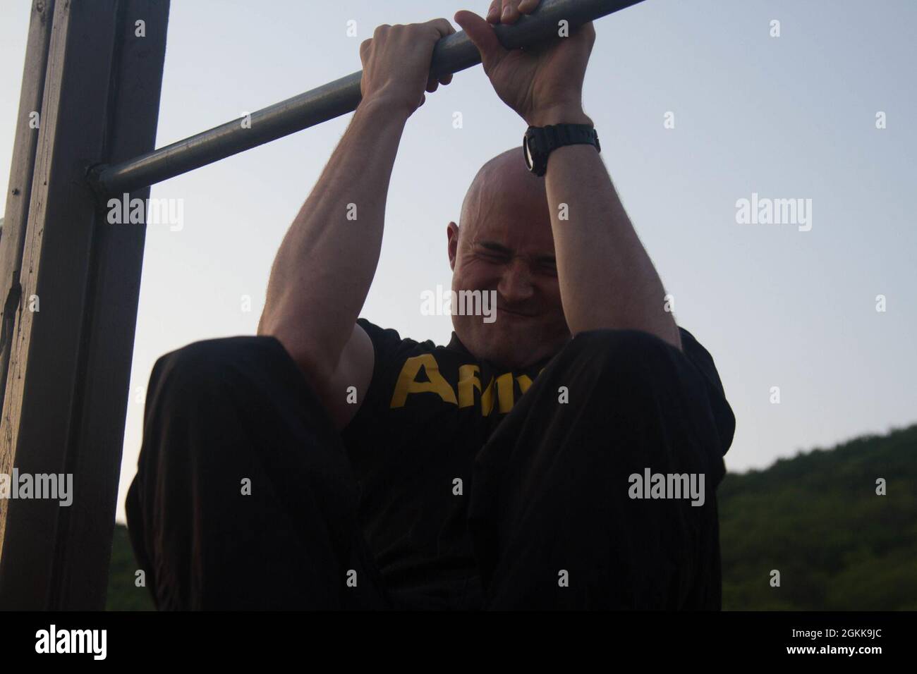 Pfc. Dillon Long, 501st Military Intelligence Brigade, performs a leg ...