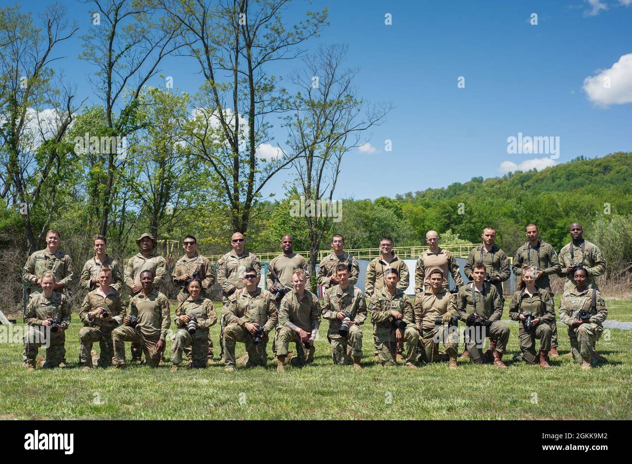 Service members competing in the Spc. Hilda I. Clayton Best Combat ...