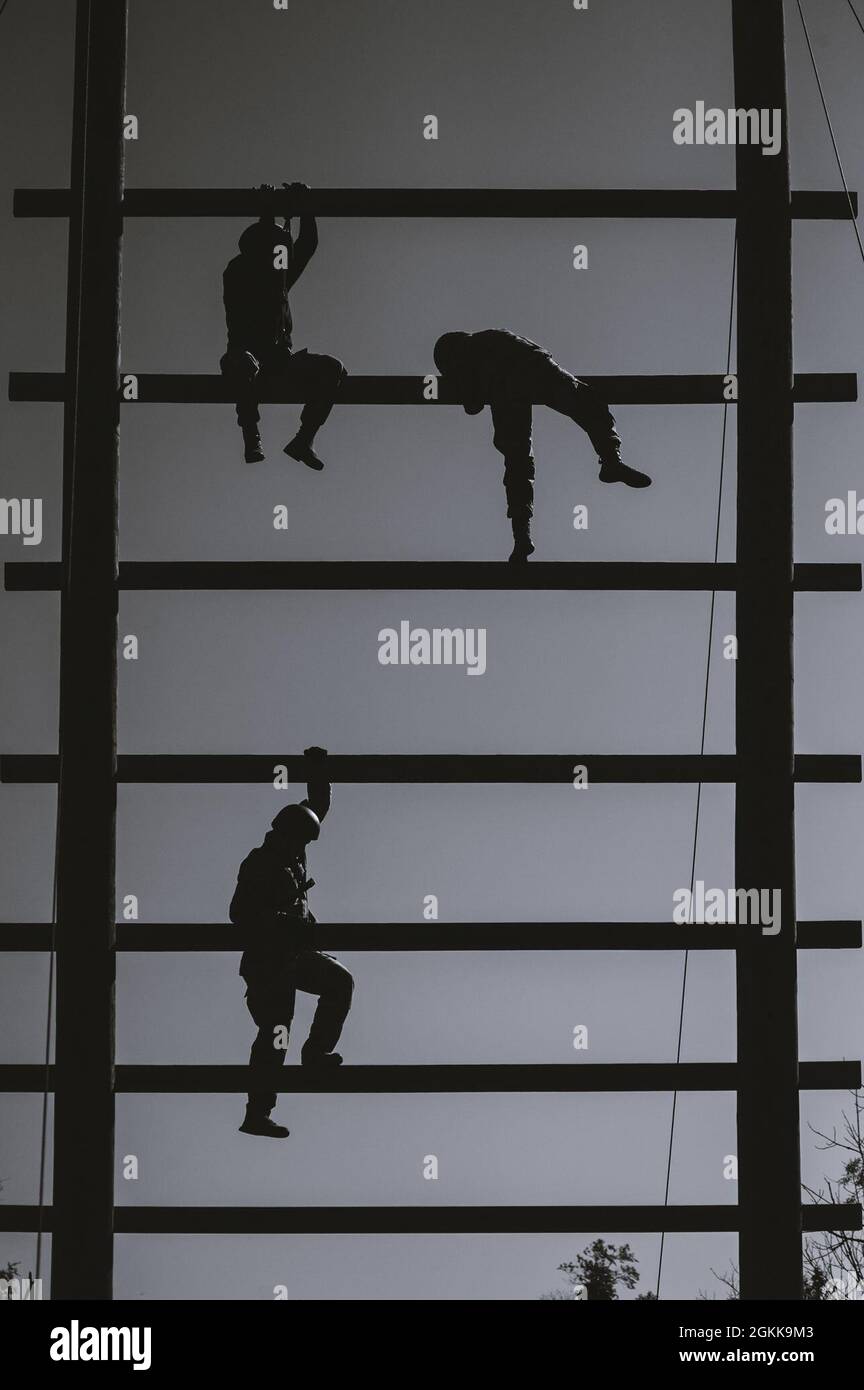 55th signal company combat camera hi-res stock photography and images ...