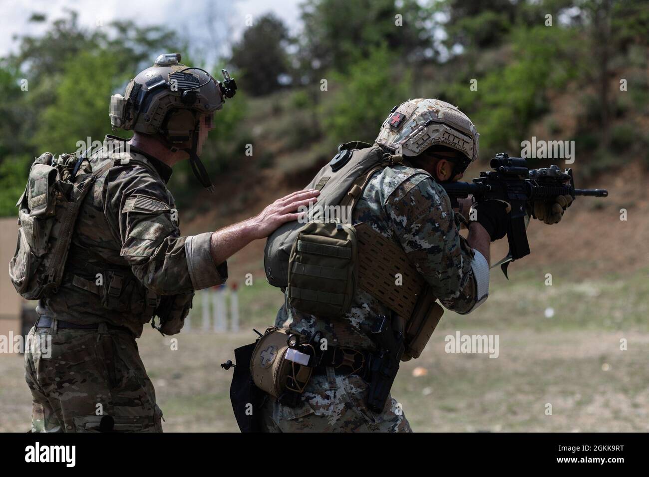 A U.S. Army Special Forces soldier assigned to 10th Special Forces ...