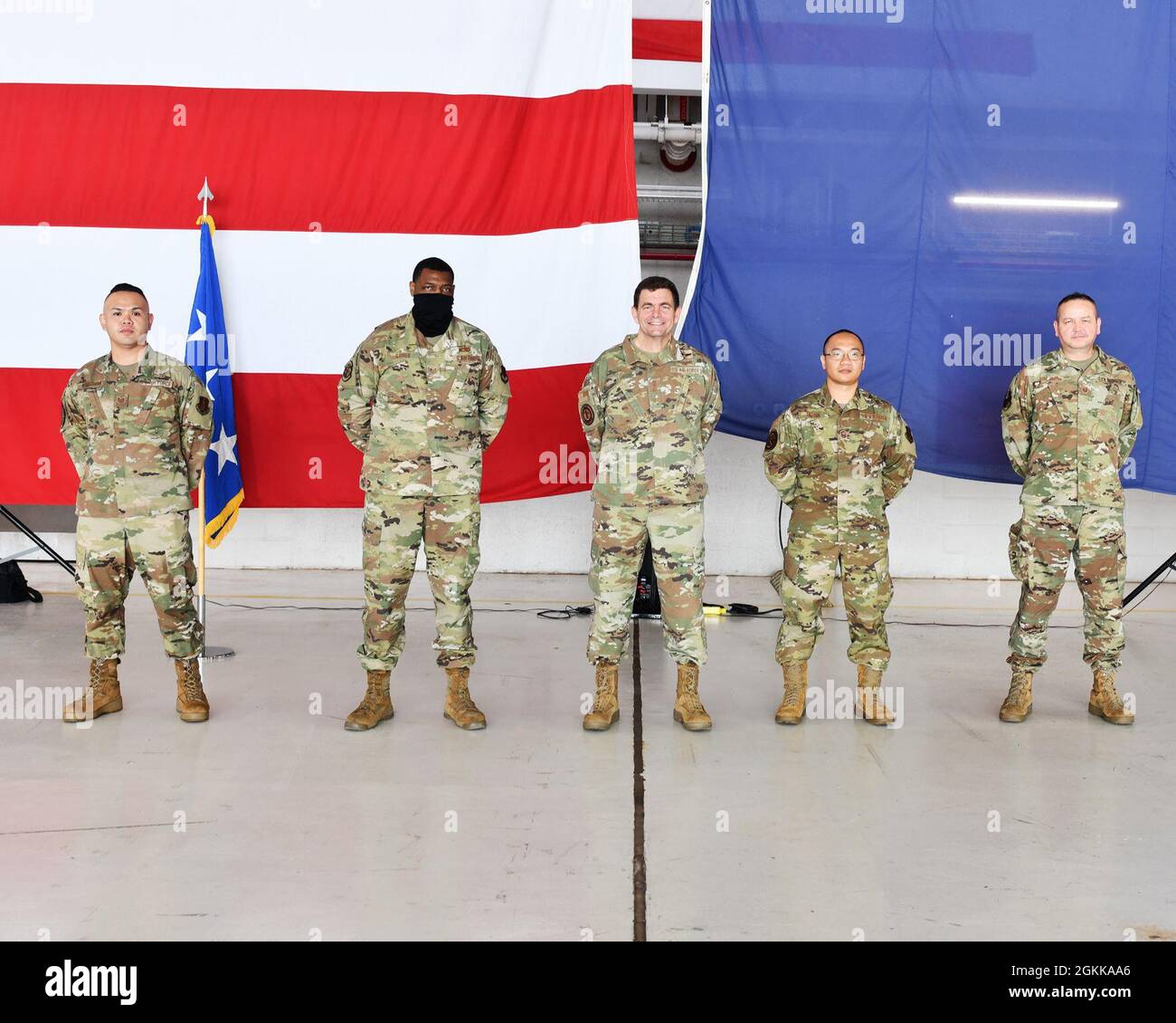 U.S. Air Force Lt. Gen. Micheal Loh, center, director, Air National ...