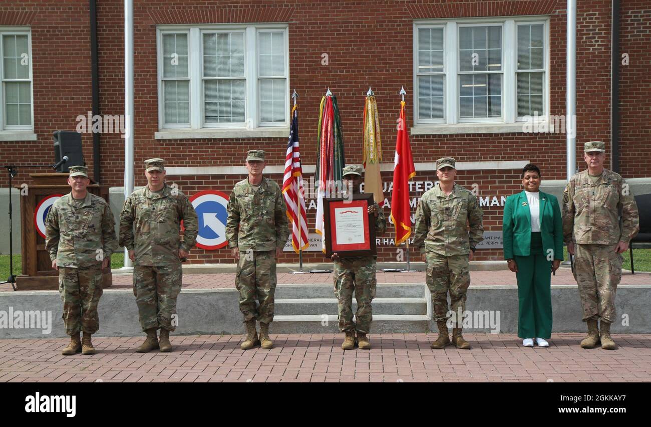 Members of the 1st Theater Sustainment Command join together in ...
