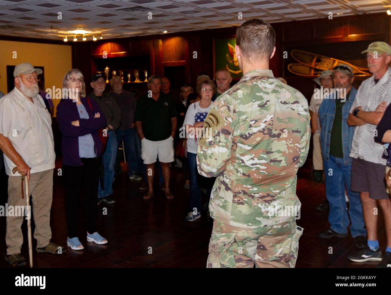 The commander of 10th SFG (A) briefs former Special Forces (SF ...