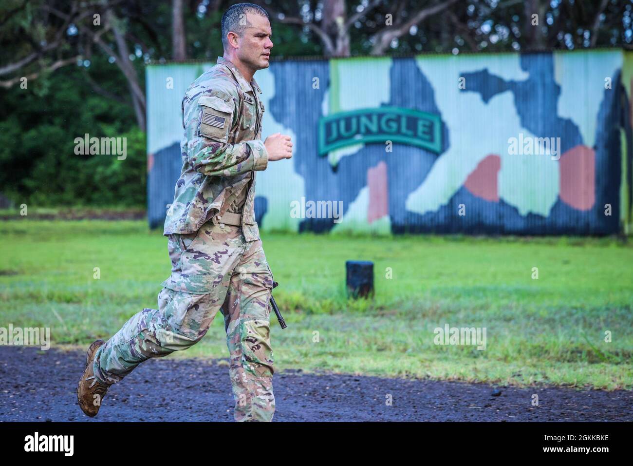Schofield Barracks, HI — Soldiers from 25th Infantry Division Artillery ...