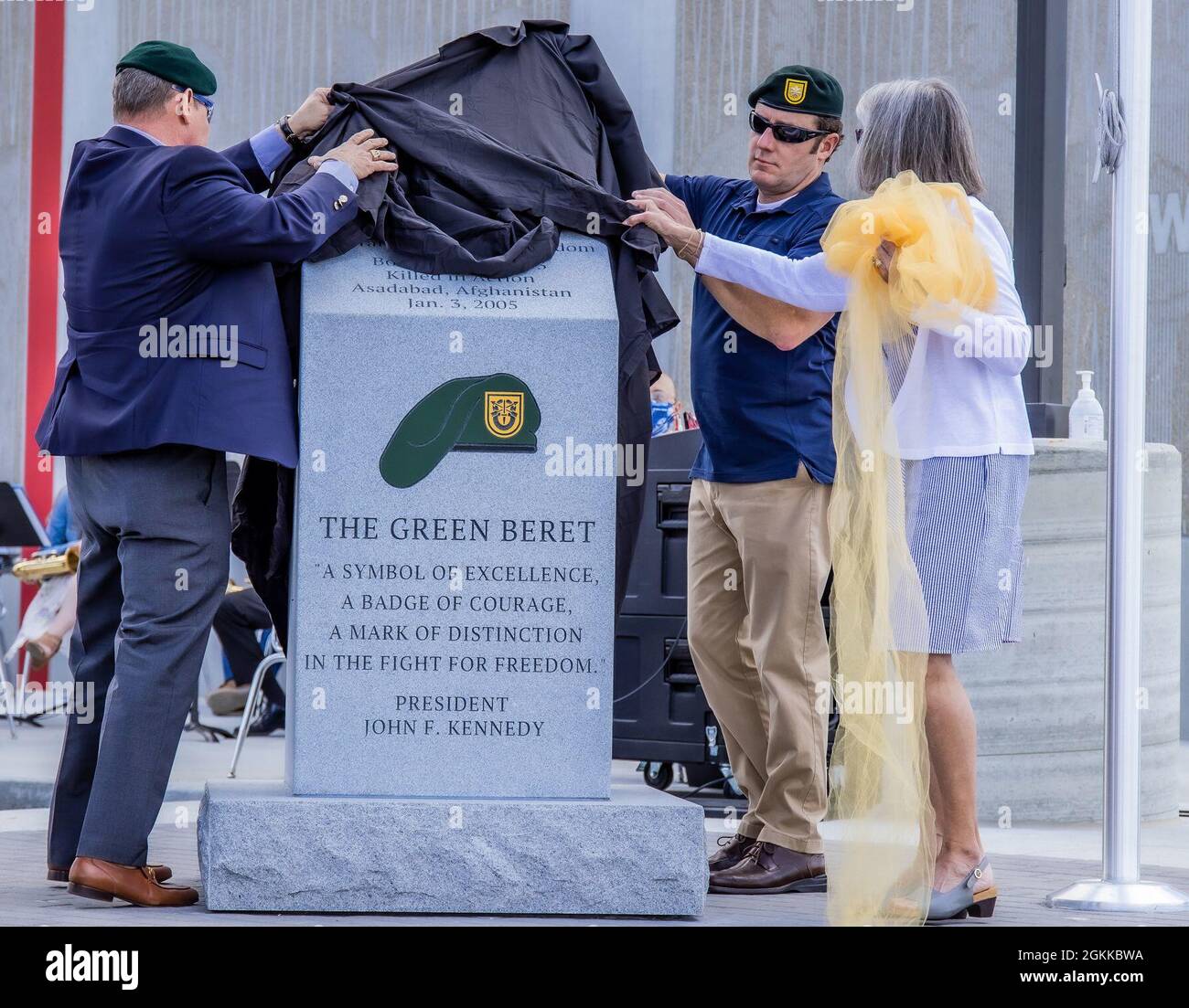 SHELBYVILLE, Ind. – Retired Col. Kenneth J. Hurst, former 1st Special ...