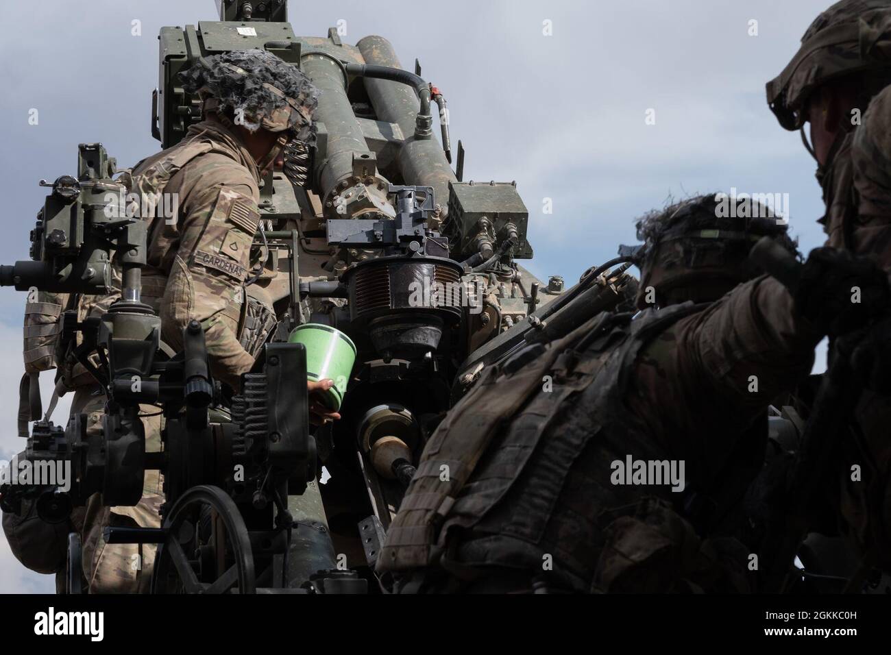 Soldiers assigned to Charlie Battery, 2nd Battalion, 12th Field ...