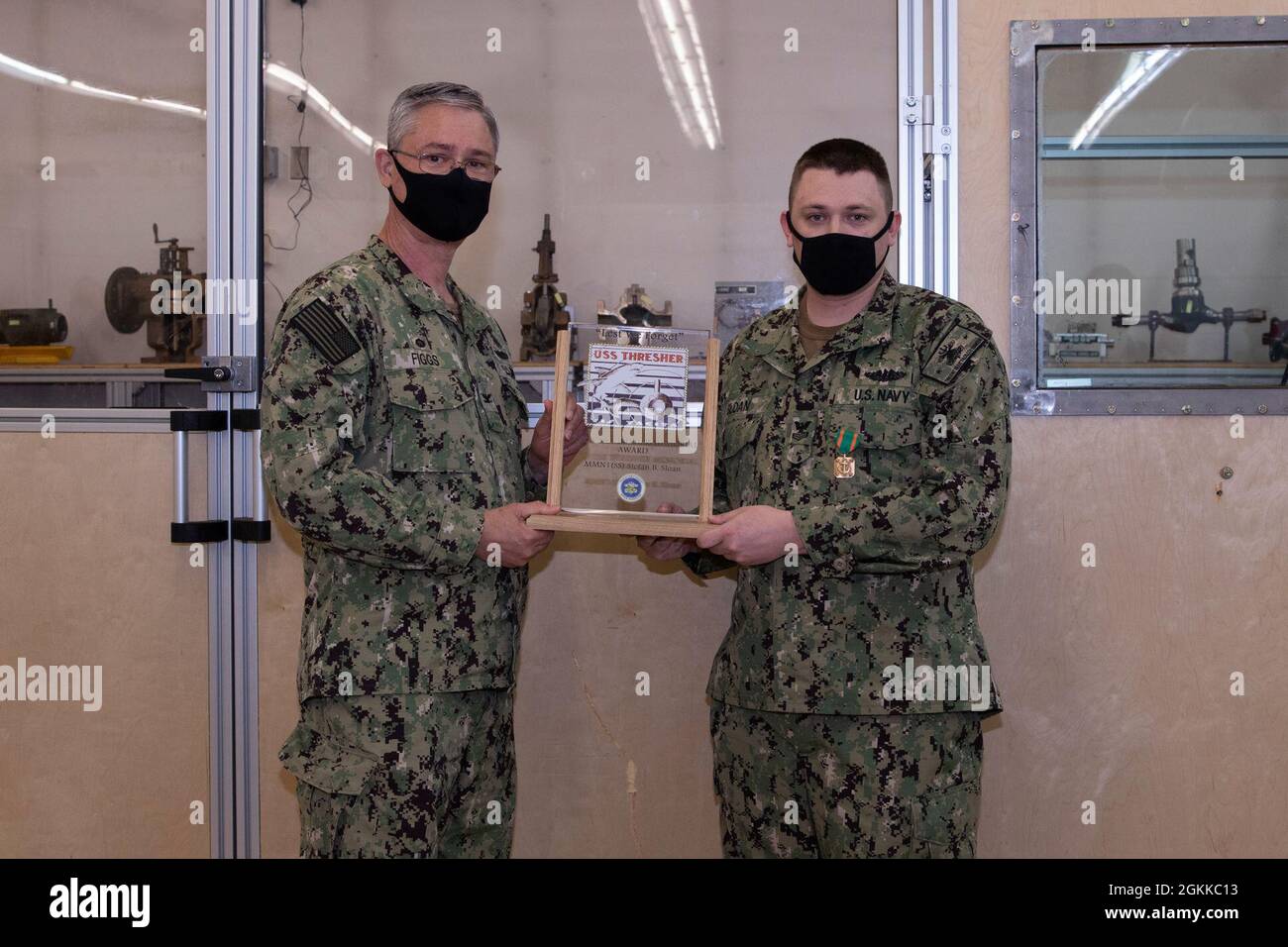 Uss thresher memorial award hi-res stock photography and images - Alamy