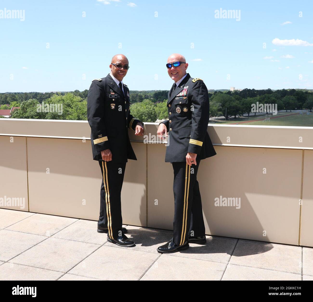 U.S. Army Reserve Lt. Gen. A.C. Roper (left), and Lt. Gen. (Ret ...