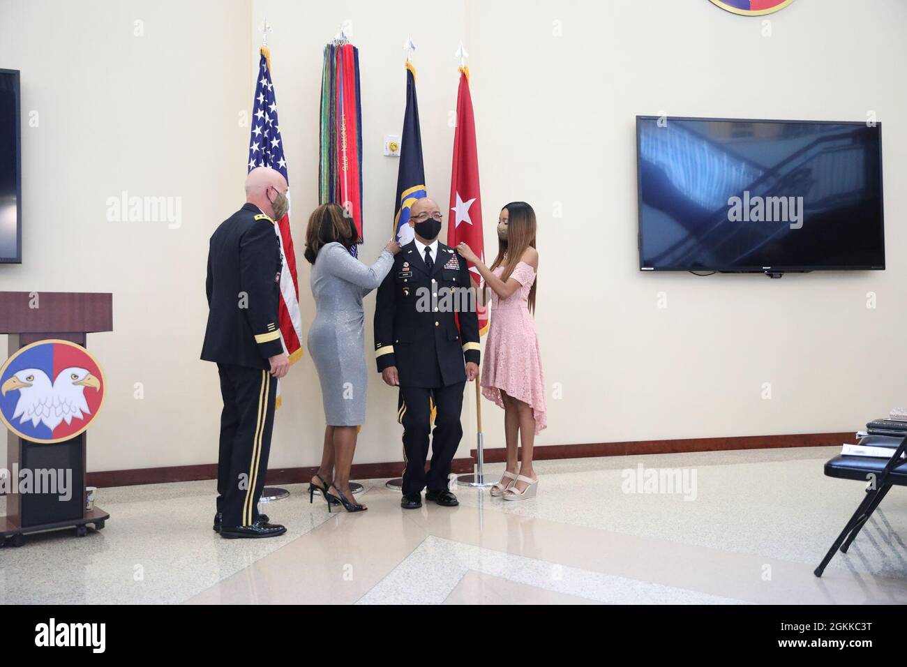 U.S. Army Reserve Lt. Gen. A.C. Roper's wife, Mrs. Edith Roper, and ...