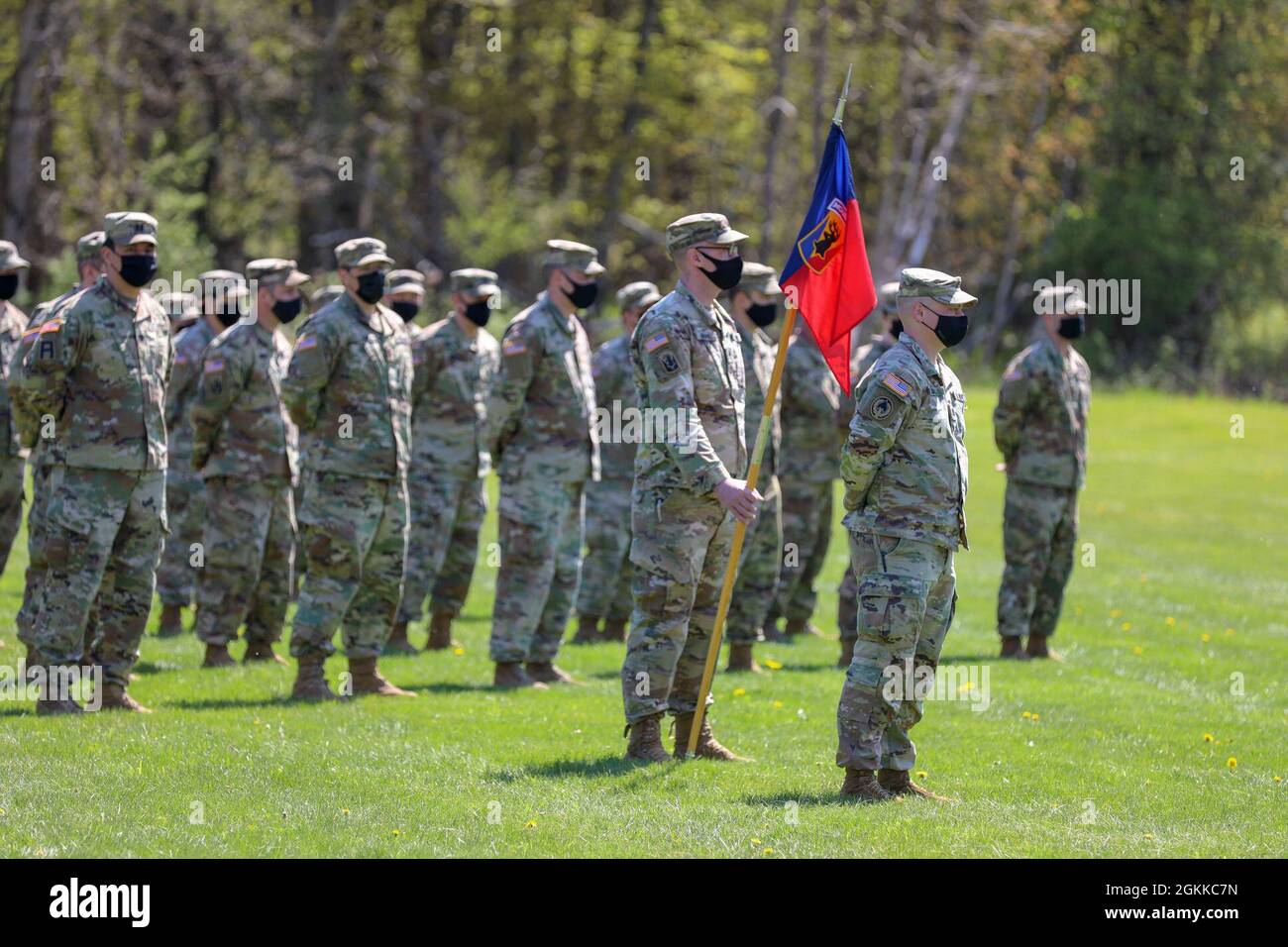 U.S. Army Soldiers of Headquarters Company, 86th Infantry Brigade ...