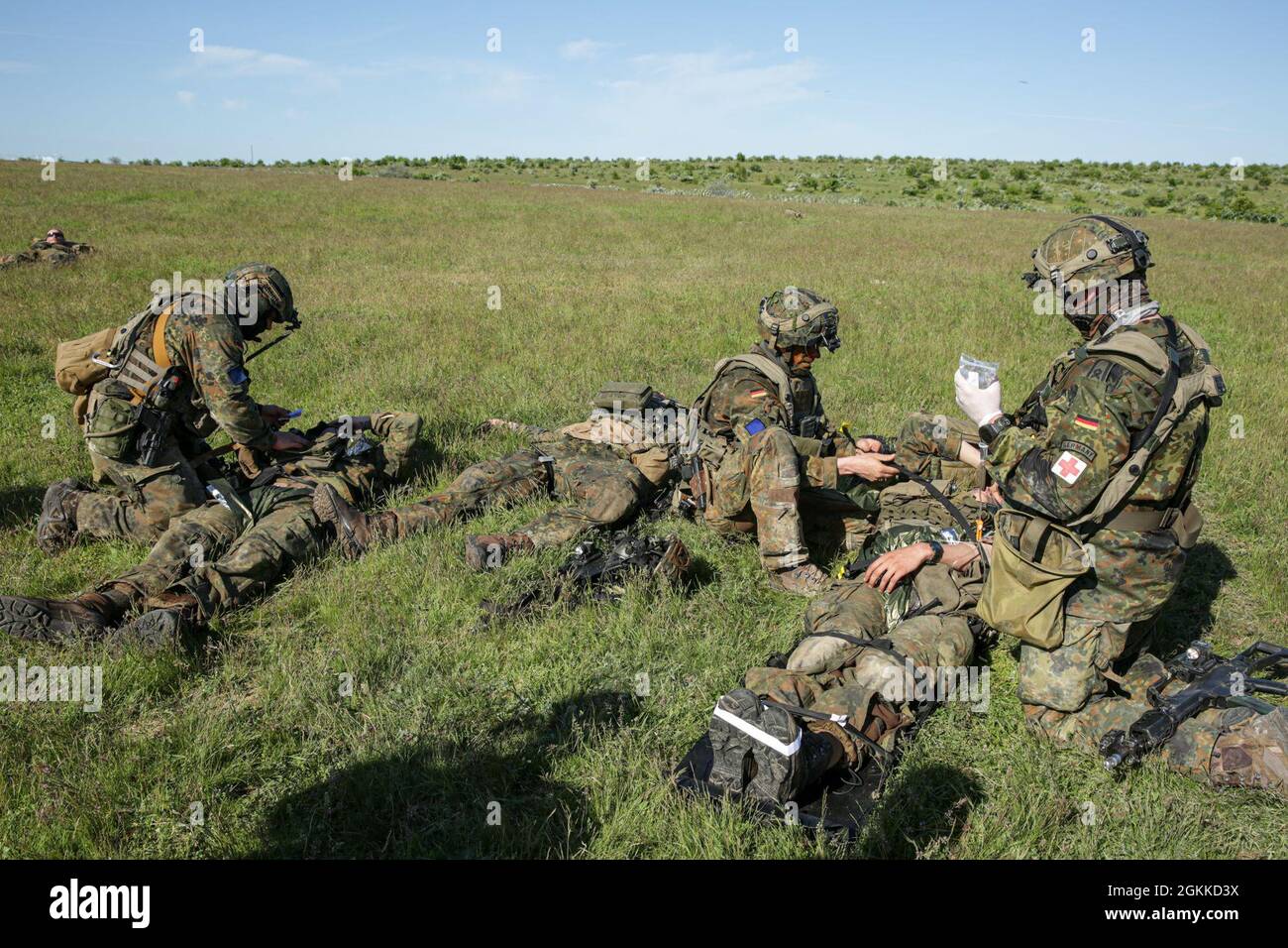 German soldiers assigned to 31st Paratrooper Regiment, 1st Airborne ...