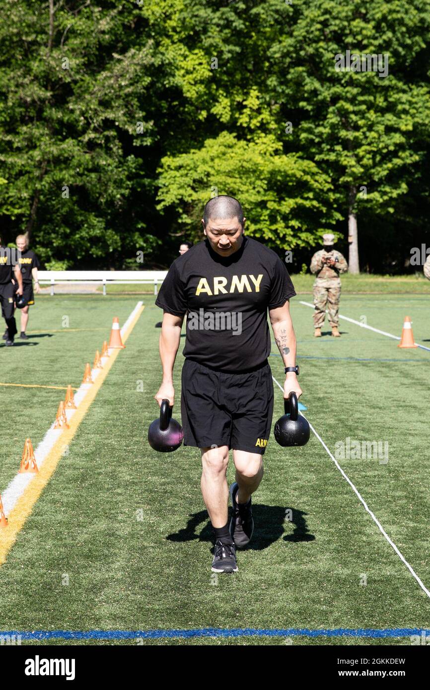 A soldier assigned to Headquarters, Headquarters Company, U.S. Army ...
