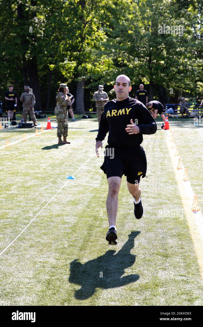 A soldier assigned to Headquarters, Headquarters Company, U.S. Army ...