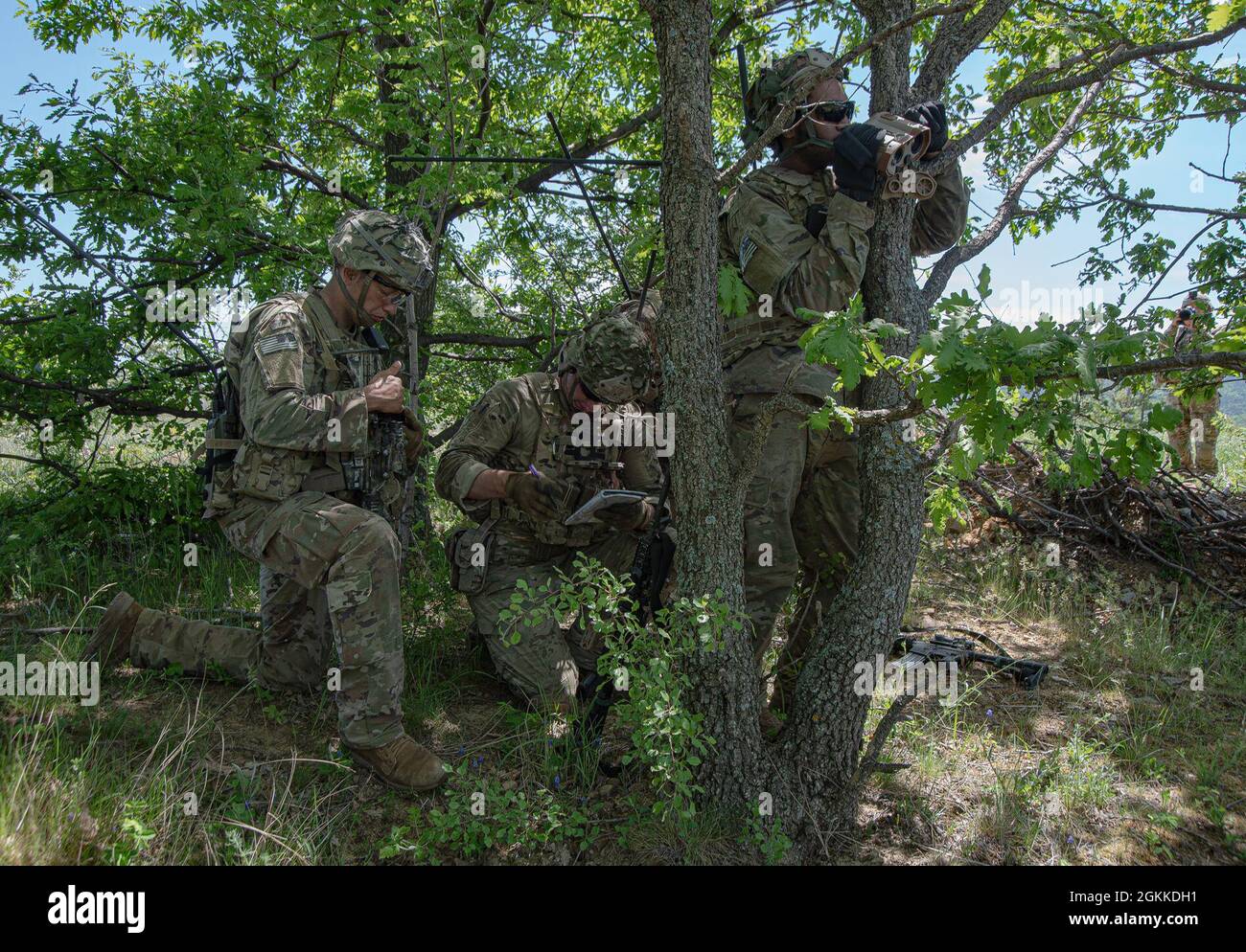 U.S. Army paratroopers assigned to the 173rd Airborne Brigade provide ...