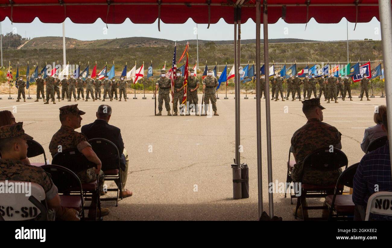 U.S. Marines with 4th Tank Battalion, 4th Marine Division, Marine ...