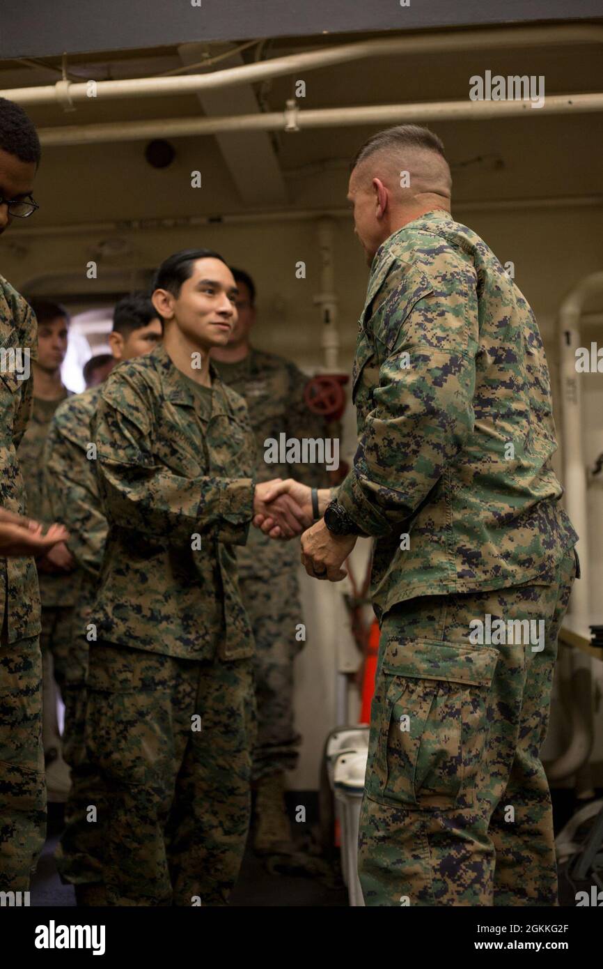 210517-M-JX780-1106 PACIFIC OCEAN (May 17, 2021) – U.S. Marine Corps ...
