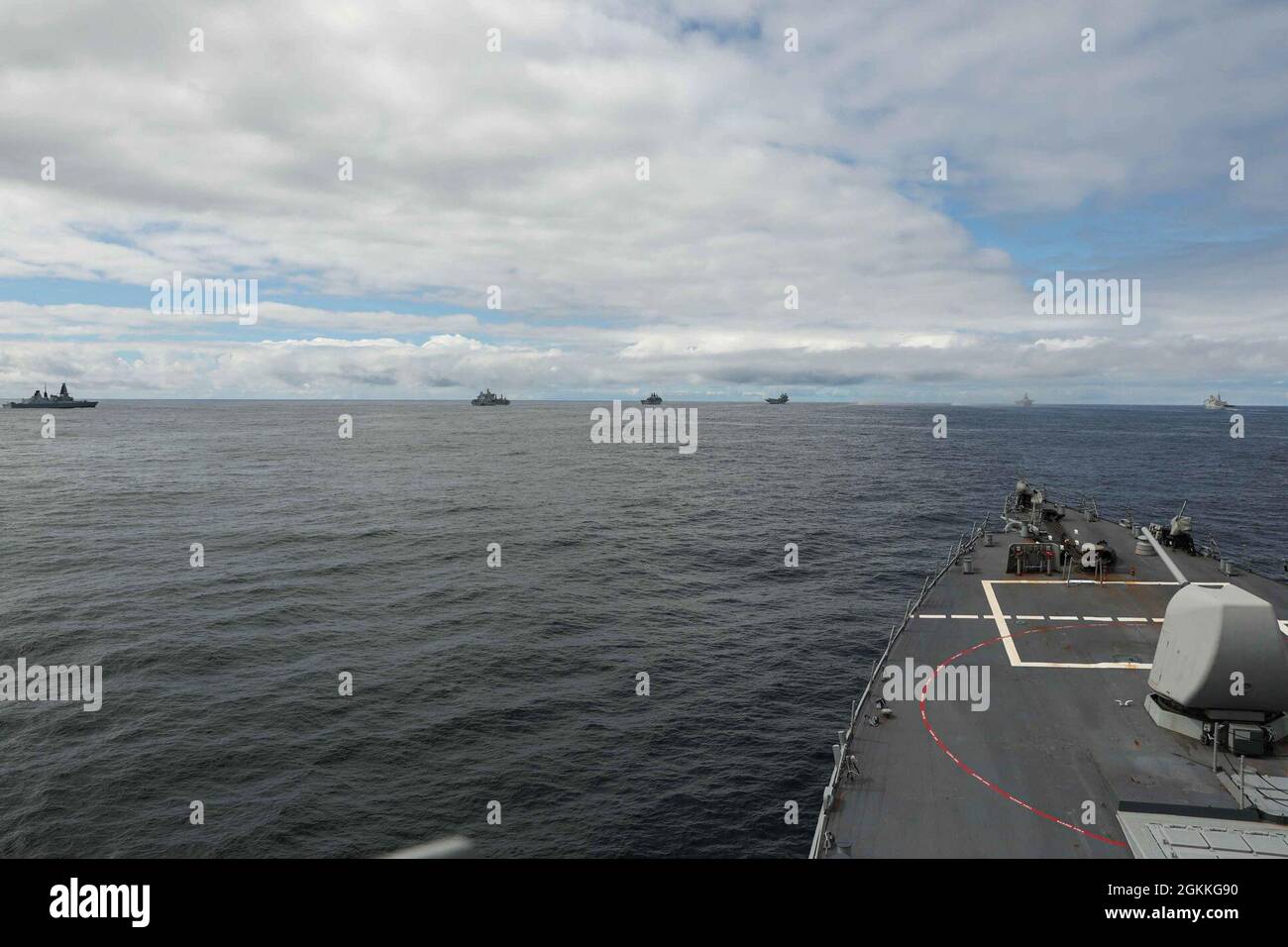 Exercise formidable shield 17 hi-res stock photography and images - Alamy