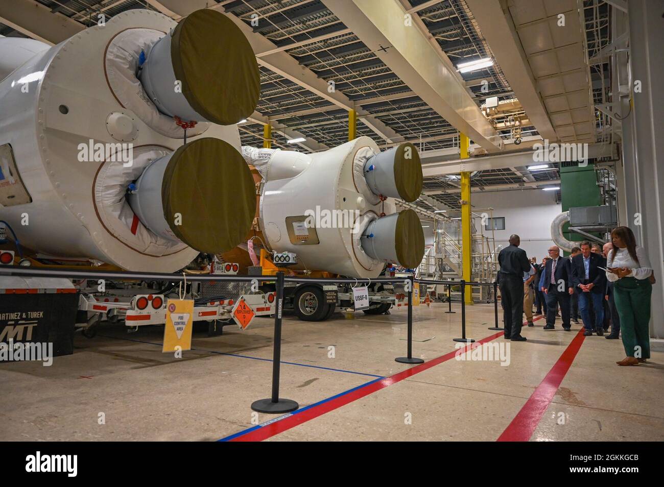 Spaceflight operations center hi-res stock photography and images - Alamy