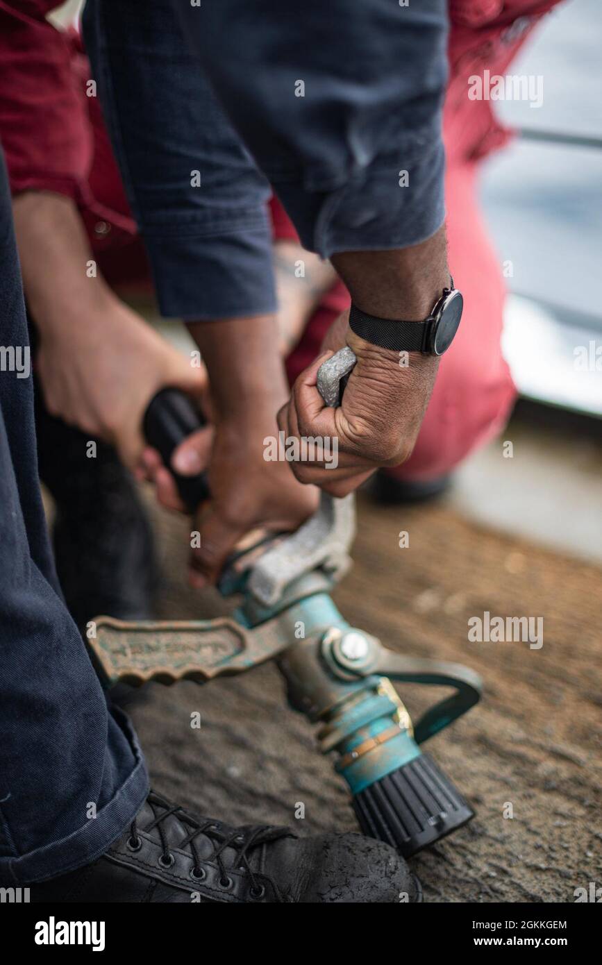 PACIFIC OCEAN (May 17, 2021) U.S. Navy Damage Controlman 2nd Class ...