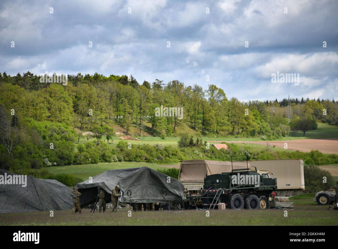 U.S. Soldiers with 601st Aviation Support Battalion, 1st Combat ...