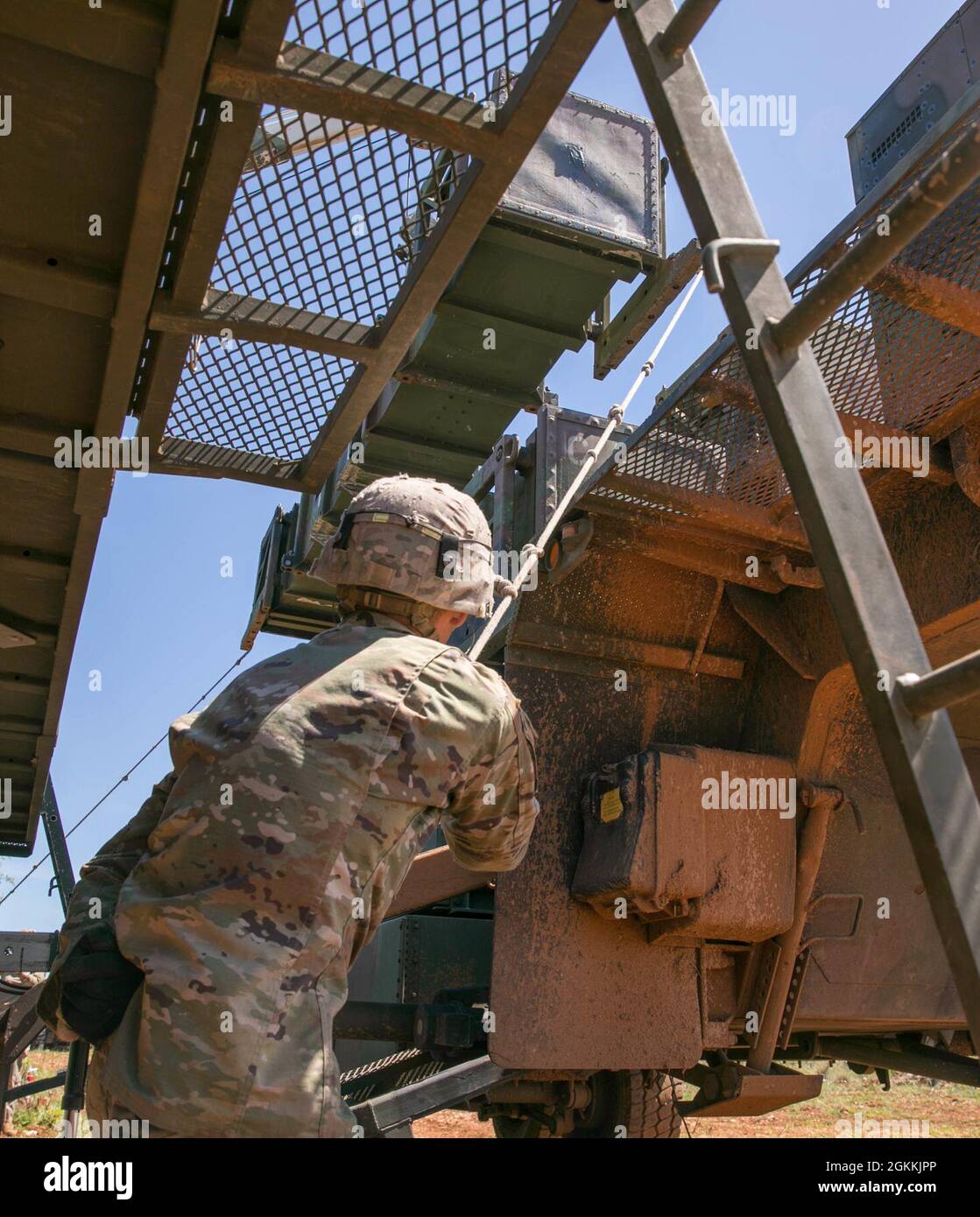 U.S. Army Sgt. Kevin Lanehart, a Patriot launching station enhanced ...