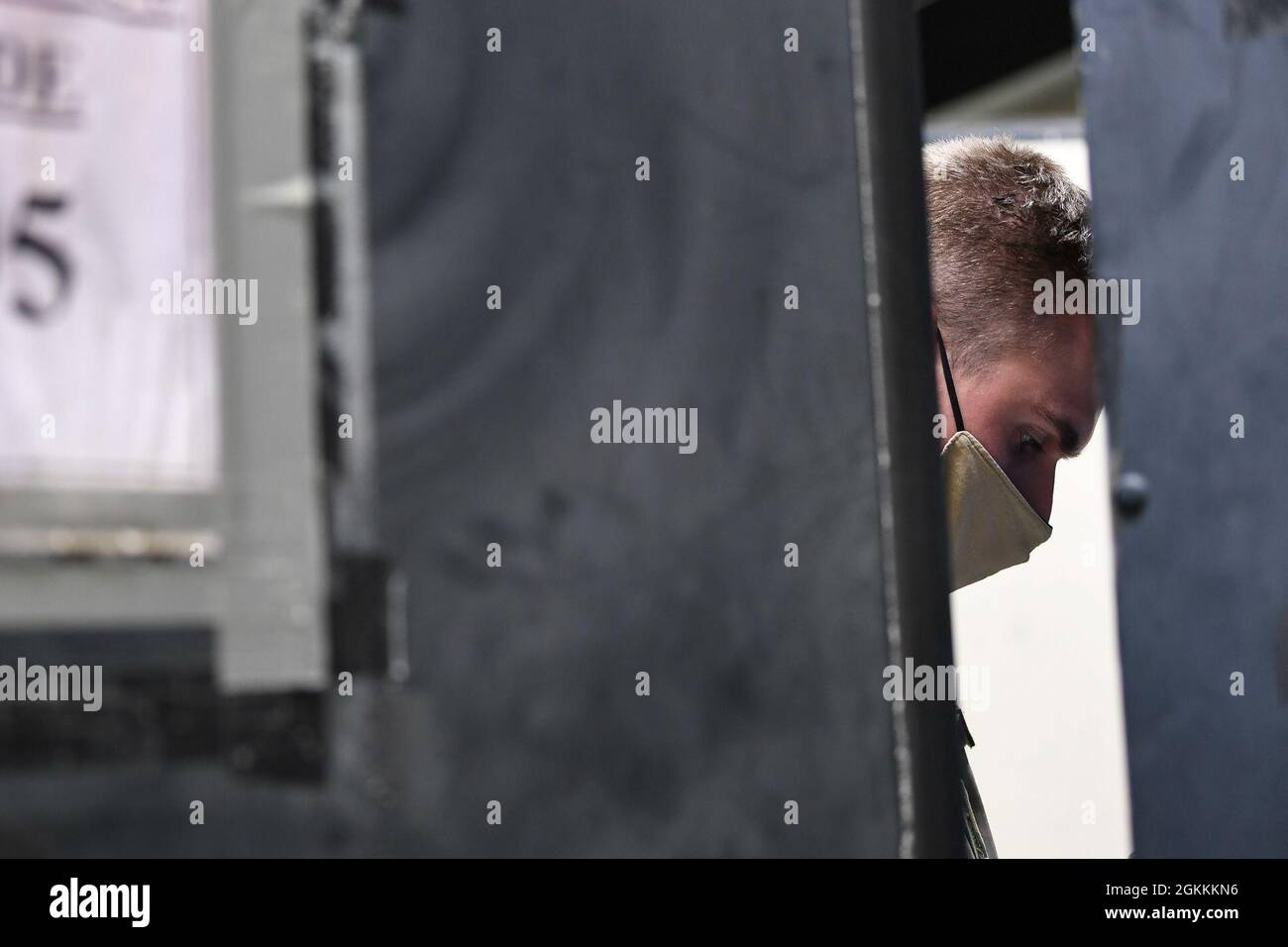 31 lrs hi-res stock photography and images - Alamy