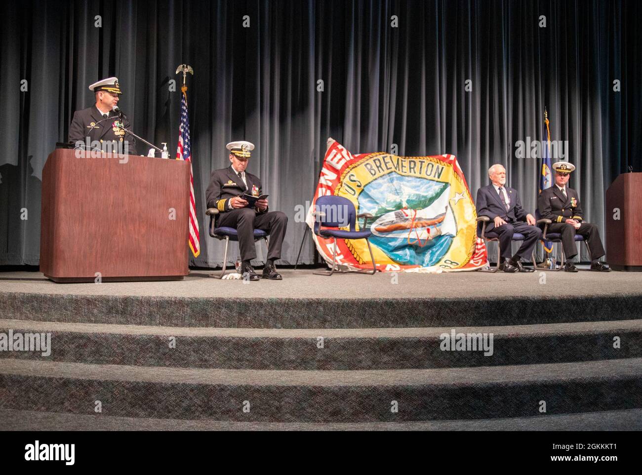 Capt. Christopher Lindberg, the final commanding officer of USS ...