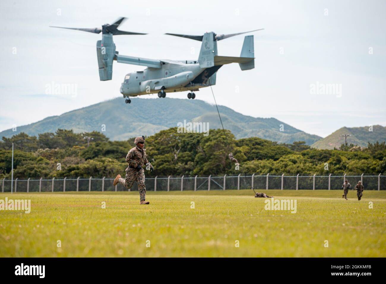 U.S. Marines with 3rd Battalion, 5th Marines, 31st Marine Expeditionary ...