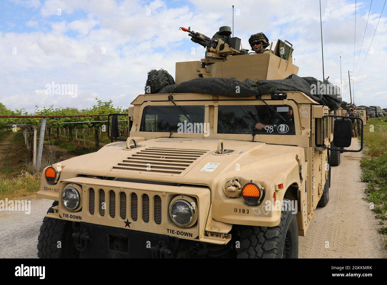 Tow gunner hi-res stock photography and images - Alamy