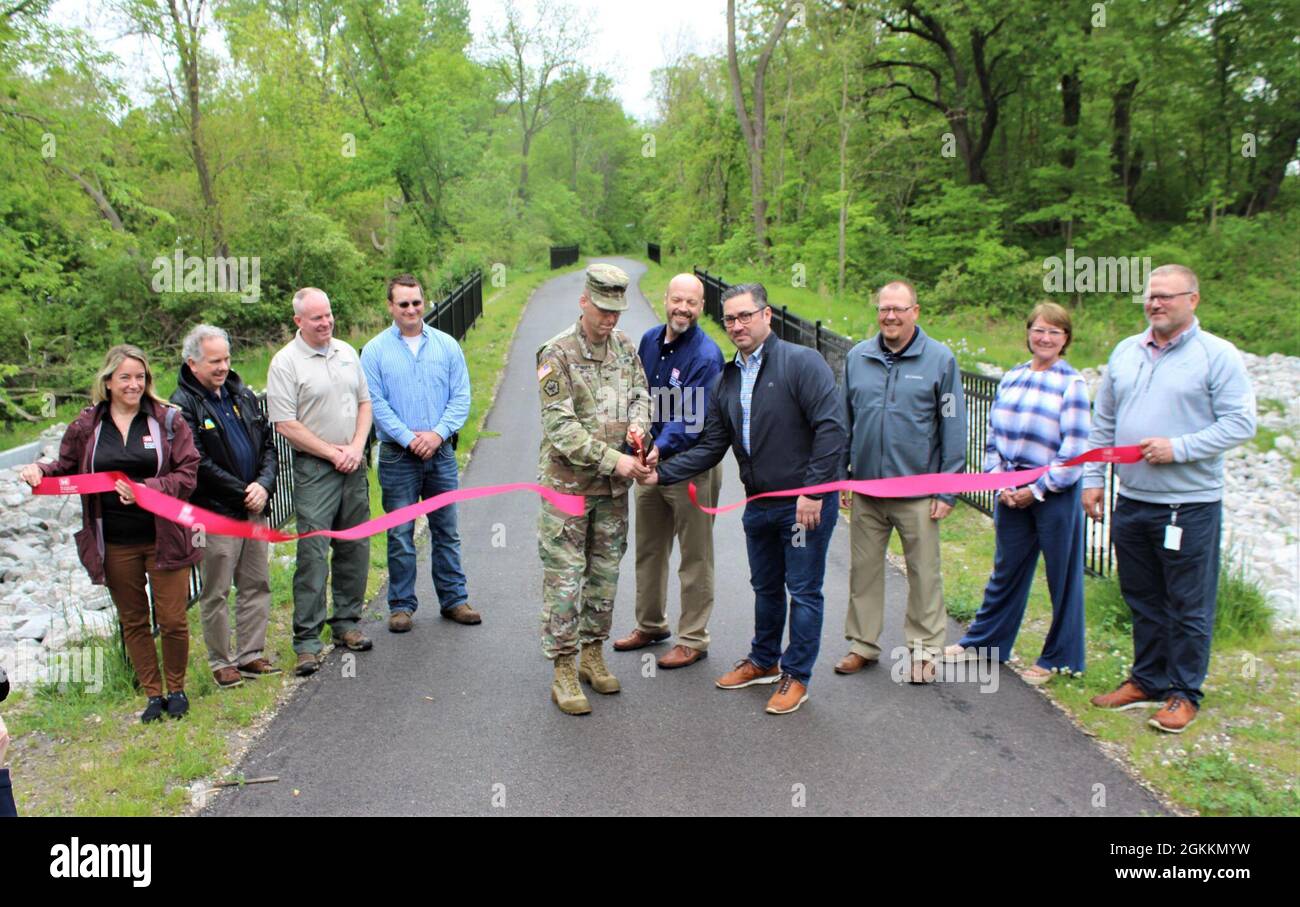 Rock Island District Commander, Col. Steve Sattinger, Project Manager ...