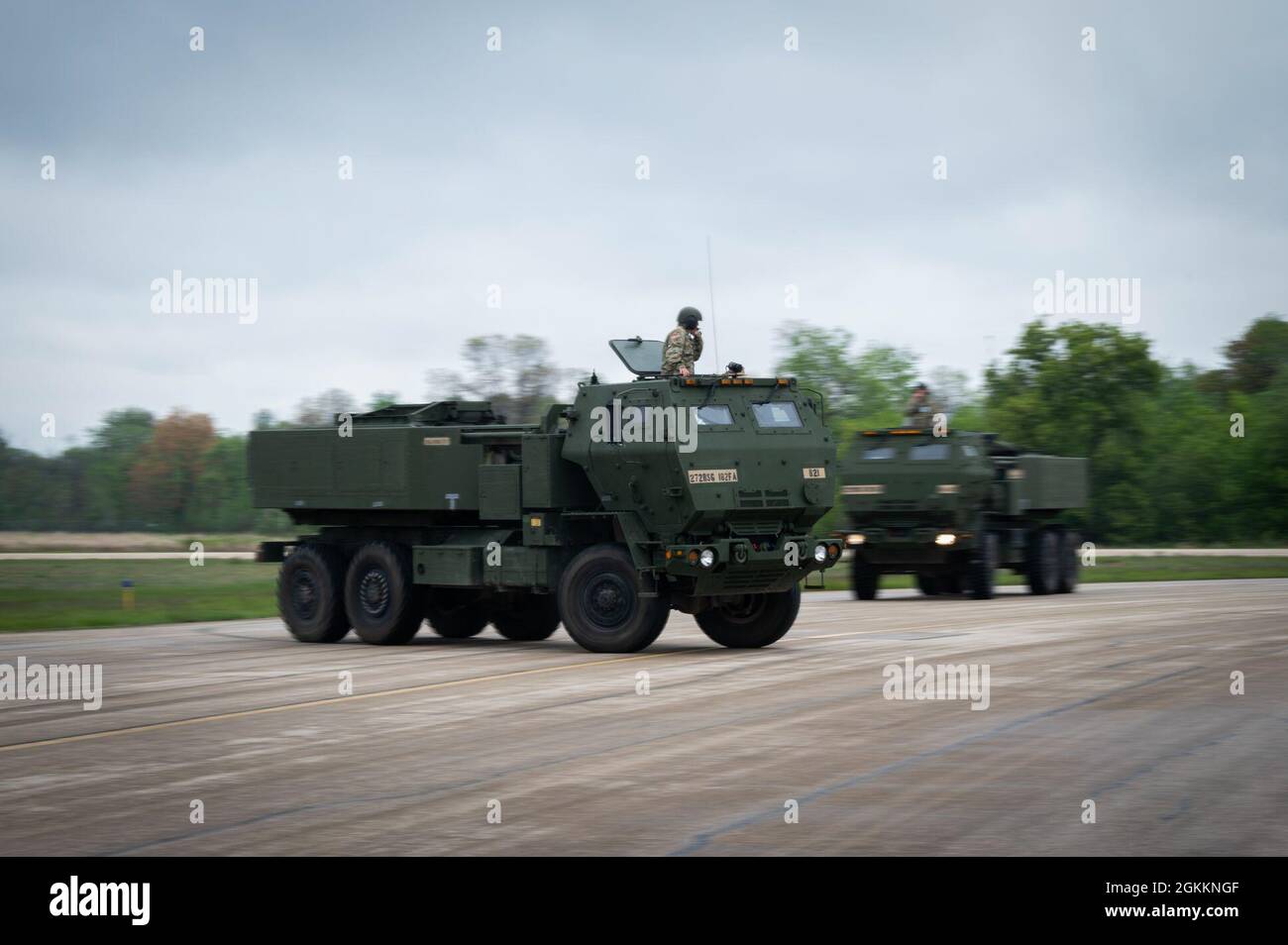 Soldiers assigned to 1st Battalion, 182nd Field Artillery Regiment ...
