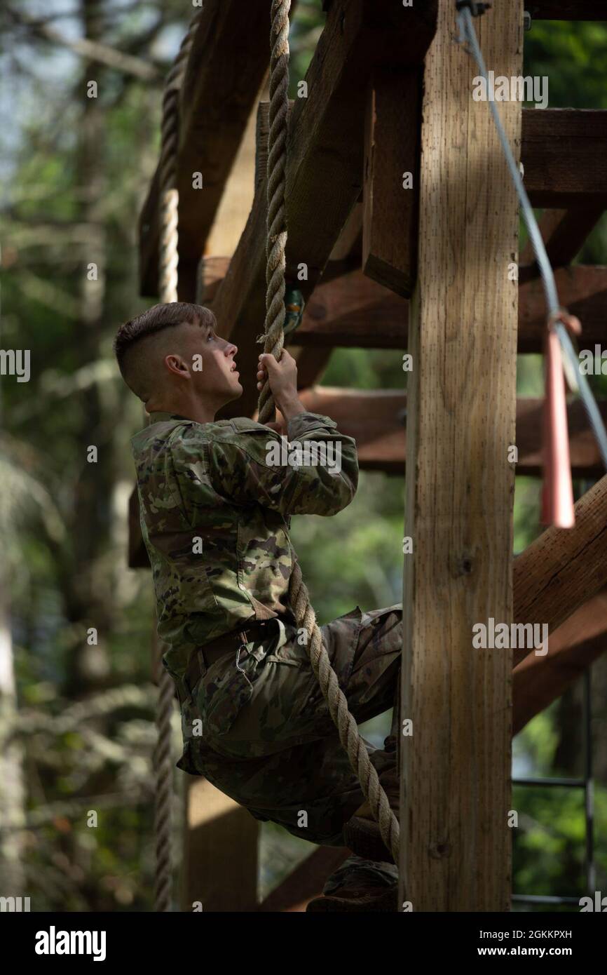 A U.S. Army Soldier from 1st Special Forces Group (Airborne) during an ...
