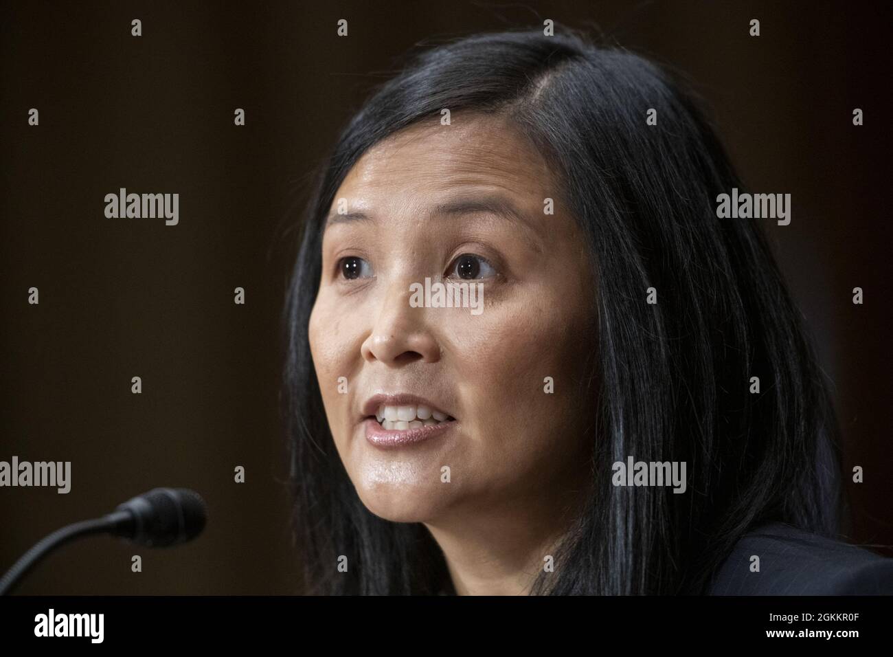 Jennifer sung hi-res stock photography and images - Alamy