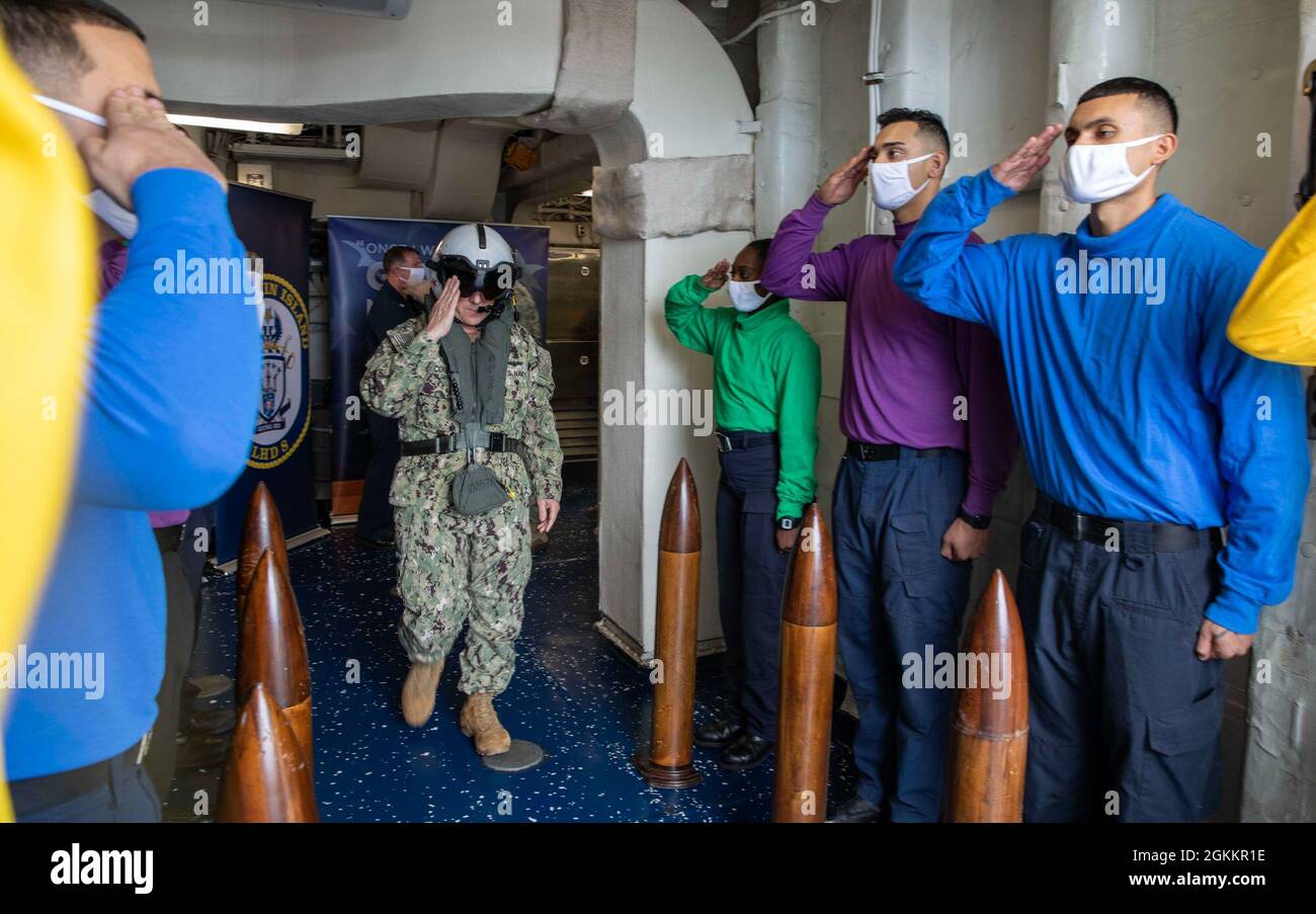 210519-N-NY430-1076 PACFIC OCEAN (May 19, 2021) — U.S. Navy Vice Adm ...