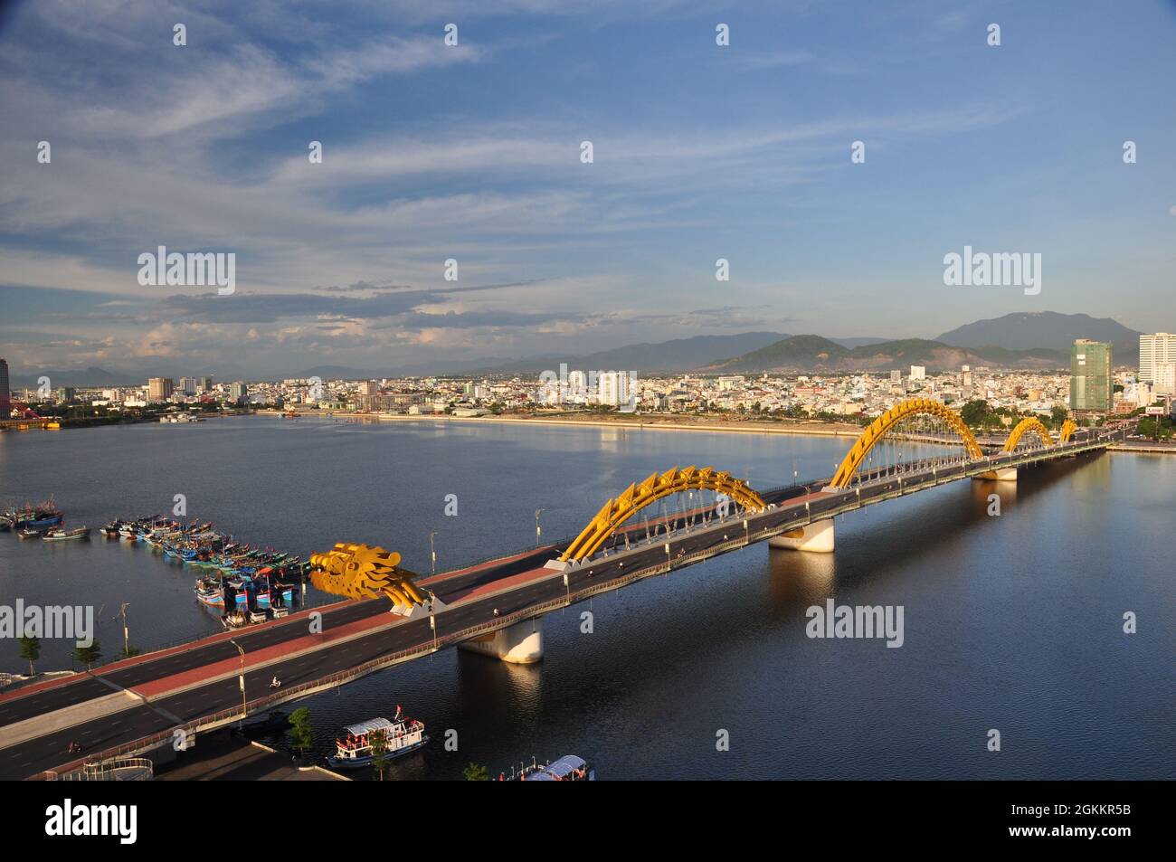 Rong bridge in Da Nang city in central Vietnam Stock Photo - Alamy