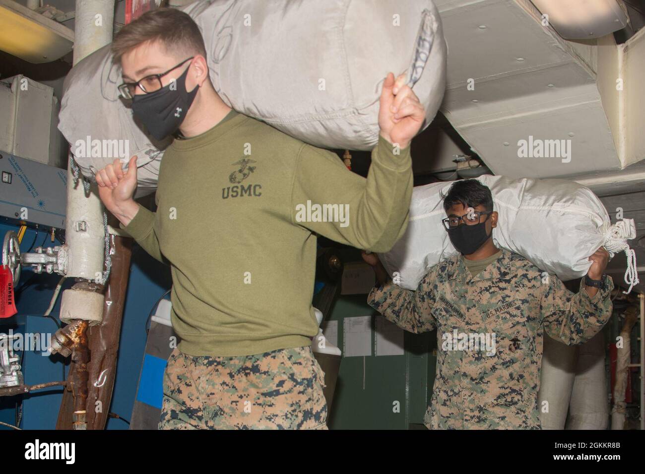 S6 marine hi-res stock photography and images - Alamy