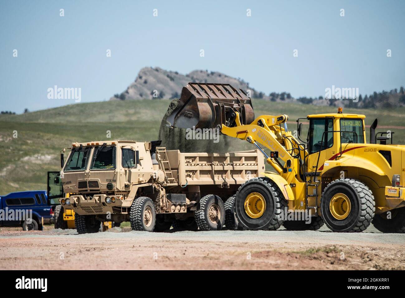 Members from the 201st Rapid Engineer Deployable Heavy Operational ...