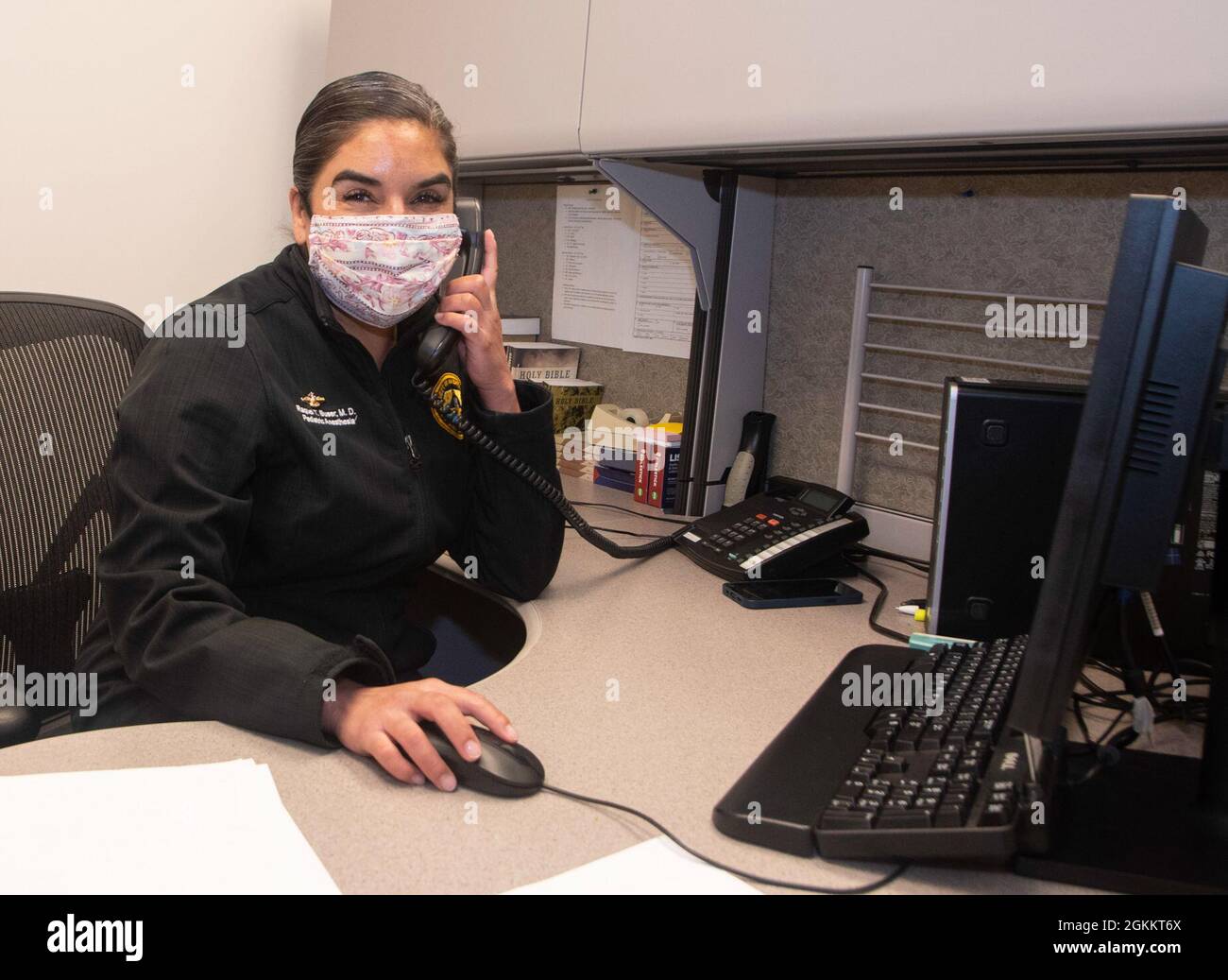 Pediatric anesthesiologist hi-res stock photography and images - Alamy