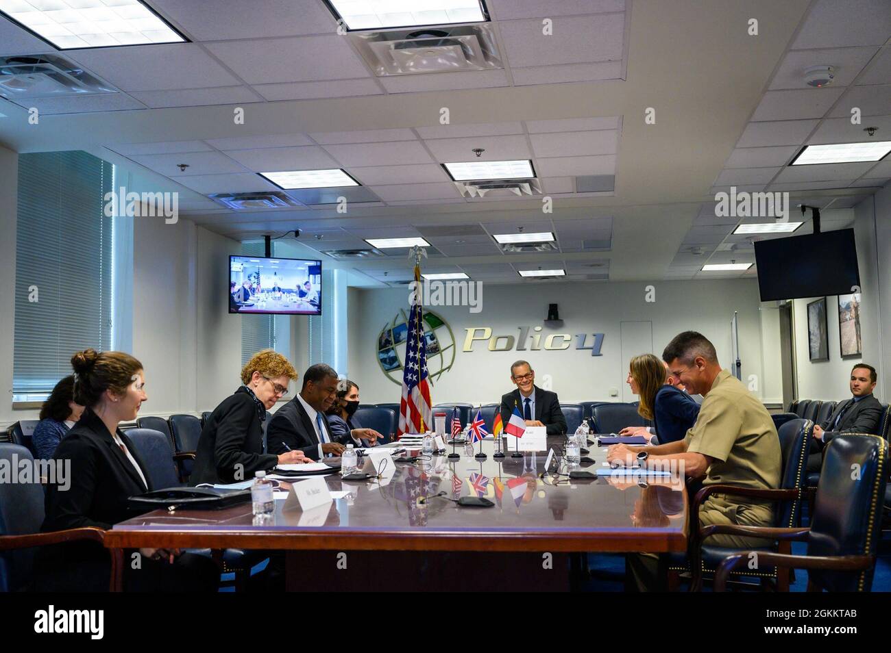 Under secretary of defense for policy dr colin kahl hi-res stock photography and images - Alamy