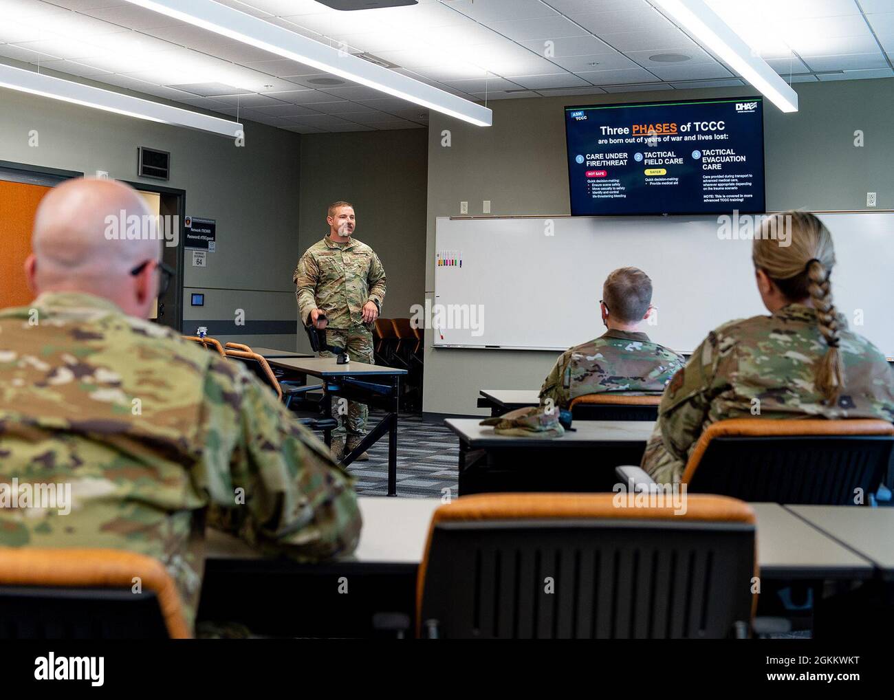 MCGHEE TYSON AIR NATIONAL GUARD BASE, Tenn. - U.S. Air Force Master Sgt ...