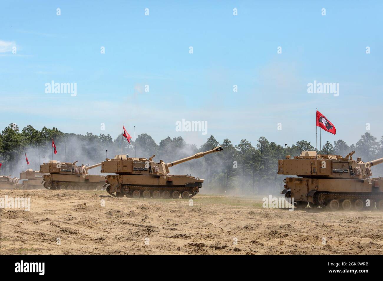 Soldiers with the North Carolina National Guard’s 1st Battalion, 113th ...