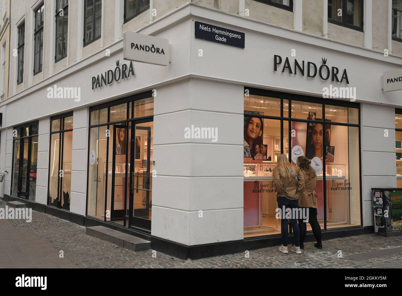 Copenhagen, Denmark.,14 September 2021 /Female window shoppers at ...
