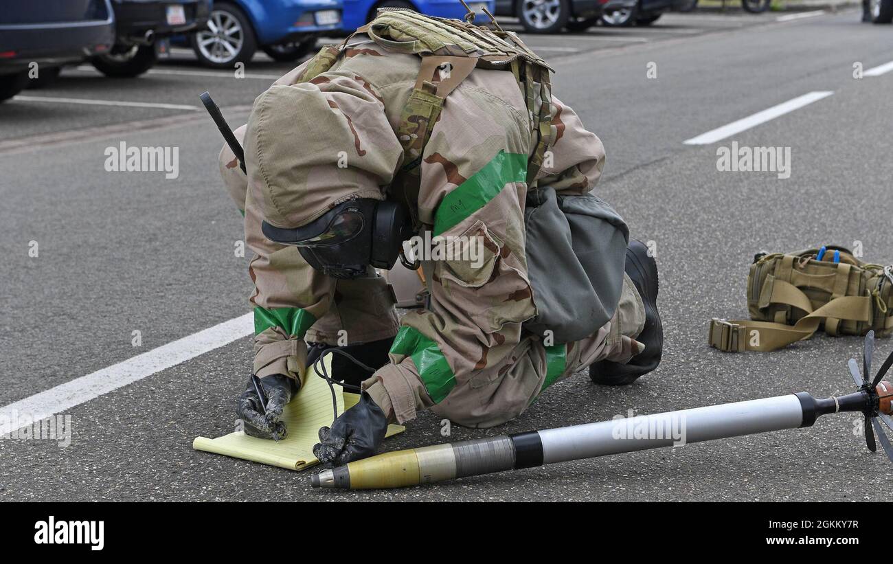 A U.S. Air Force explosive ordnance disposal technician assigned to the ...
