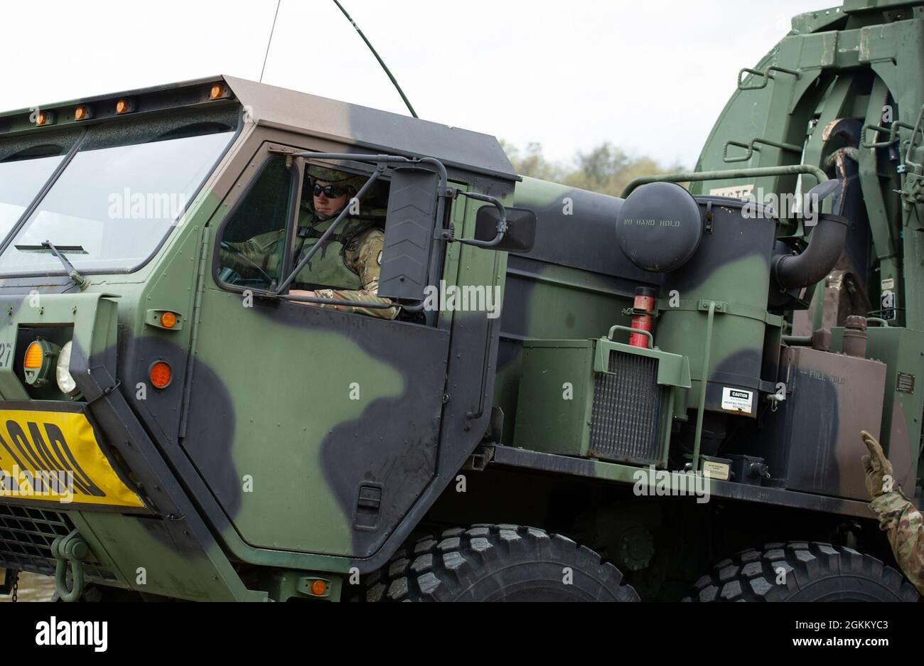 Army Reserve Soldiers from the 652nd Engineer Company (Multi-Role ...
