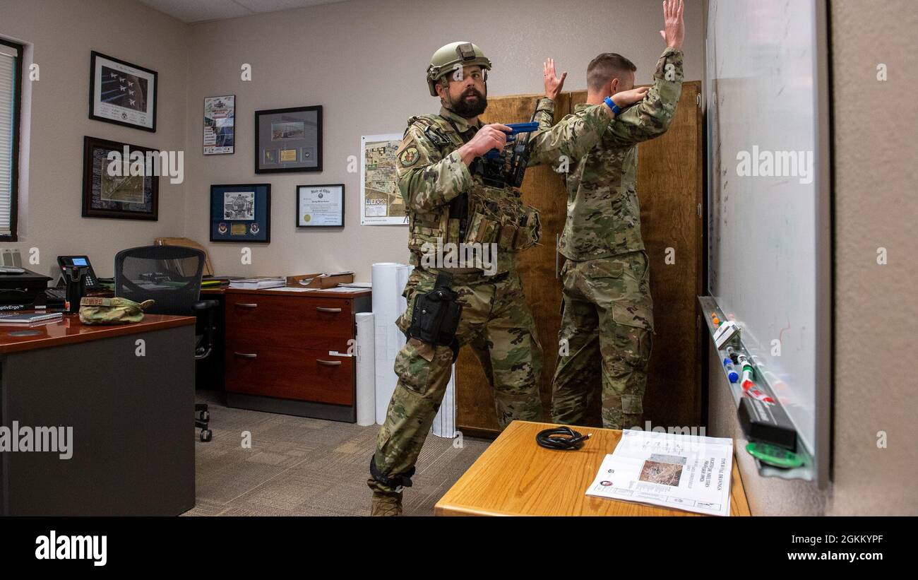 Inspector general army national guard hi-res stock photography and ...